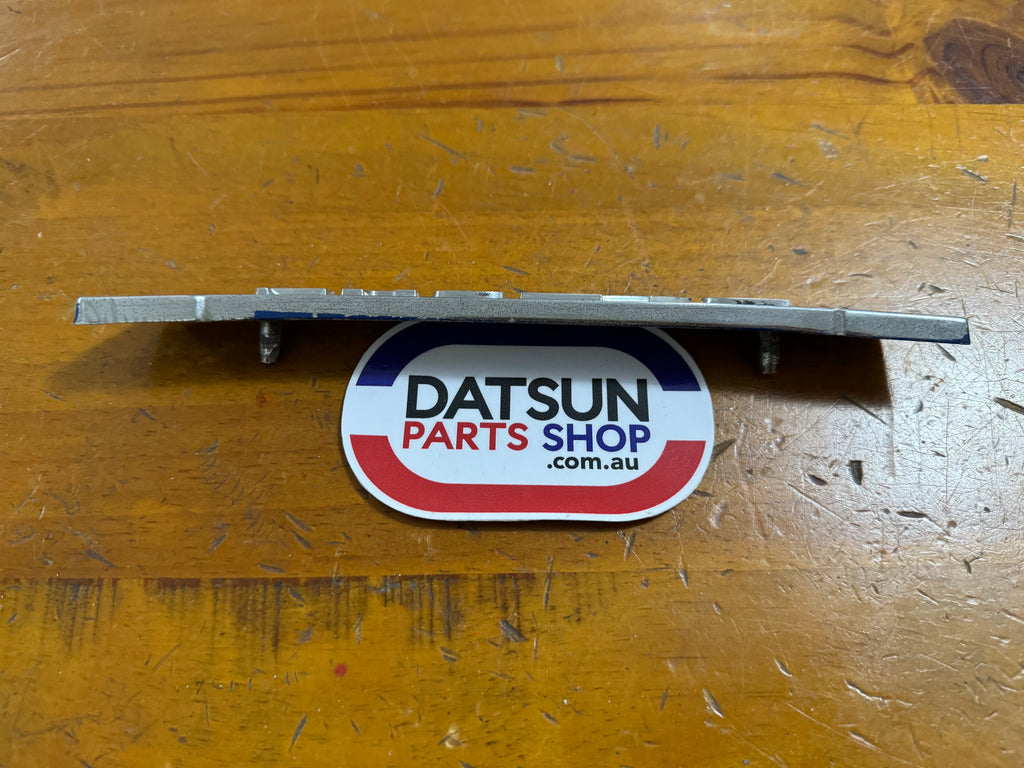 Datsun 520 Ute Bonnet Badge Used Nissan – Datsun Parts Shop