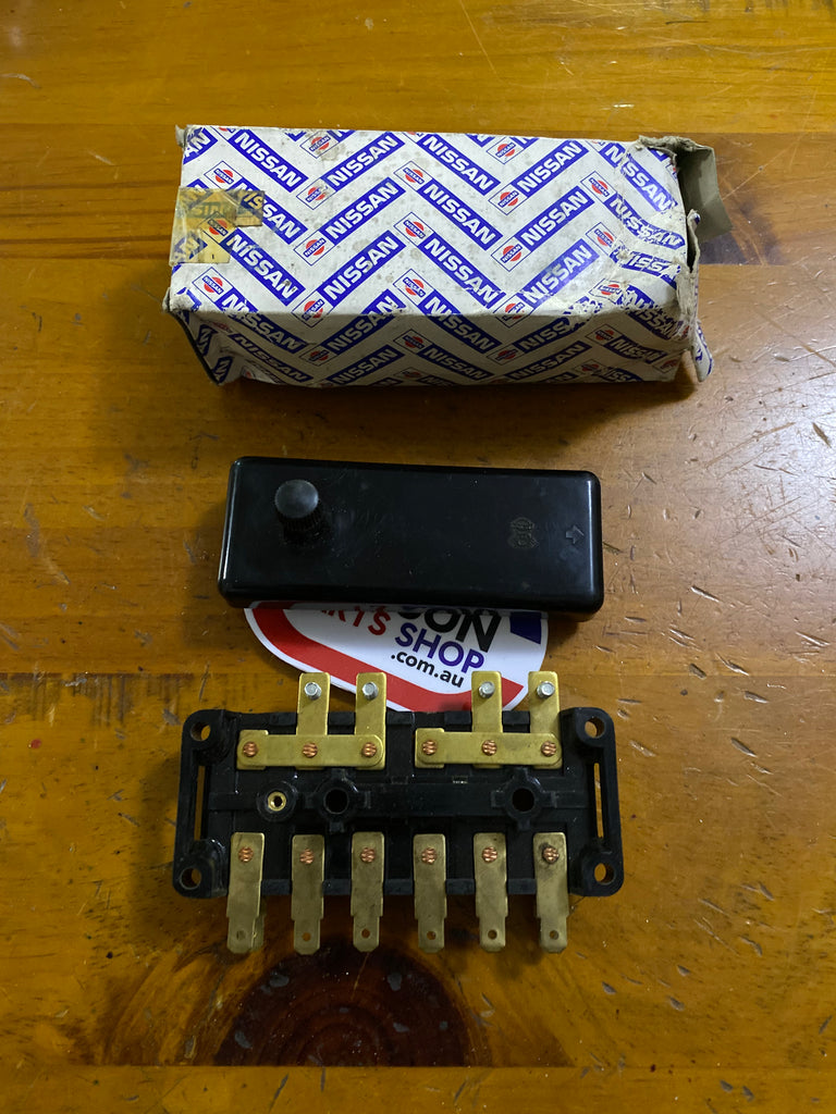 Datsun 520 521 Fuse Box Nissan New Old Stock – Datsun Parts Shop
